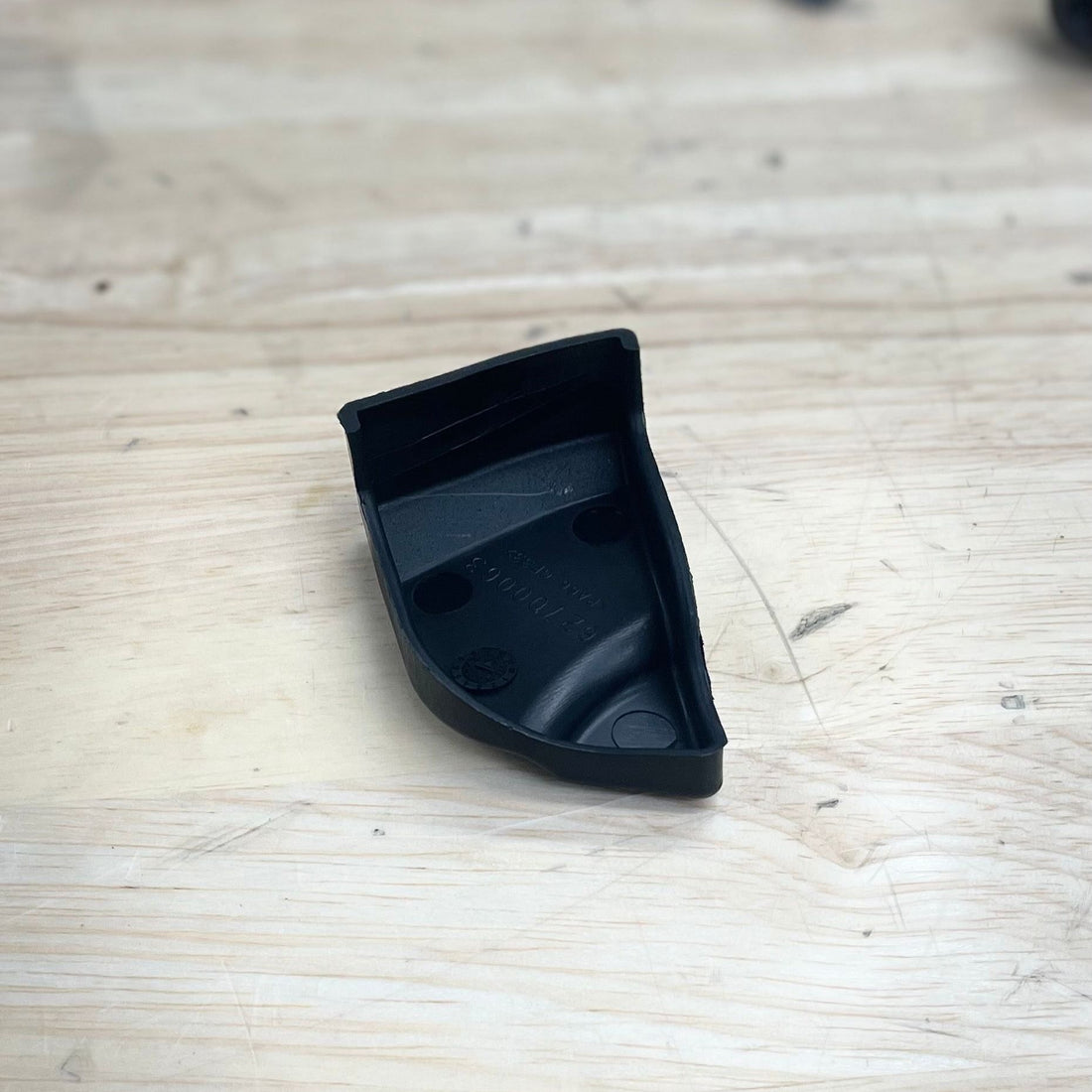 OIL DEFLECTOR Non Touring Models 62700064 – Darkhorse Motor Company